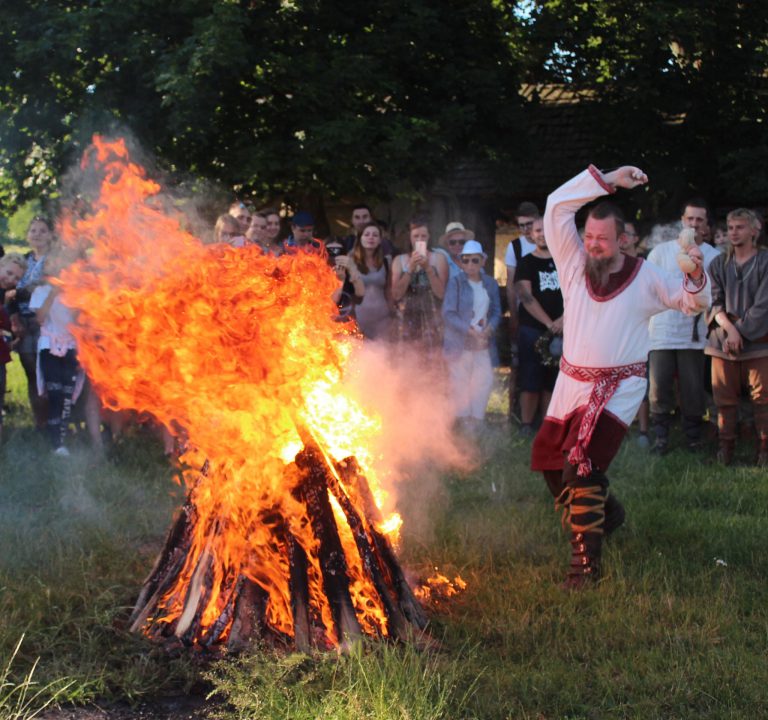 JOMSBORG – VINETA WOLIN Centrum Słowian i Wikingów – Skansen usytuowany ...
