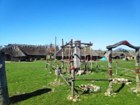 JOMSBORG – VINETA WOLIN Centrum Słowian i Wikingów – Skansen usytuowany ...