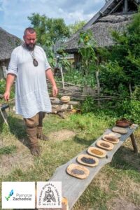JOMSBORG – VINETA WOLIN Centrum Słowian i Wikingów – Skansen usytuowany ...