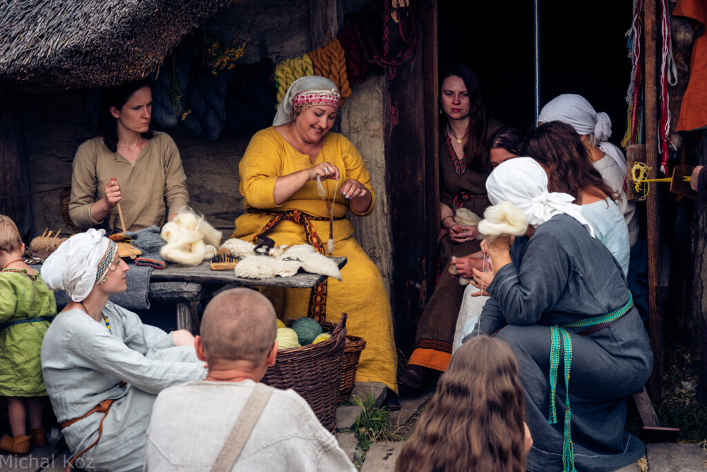 JOMSBORG – VINETA WOLIN Centrum Słowian i Wikingów – Skansen usytuowany ...
